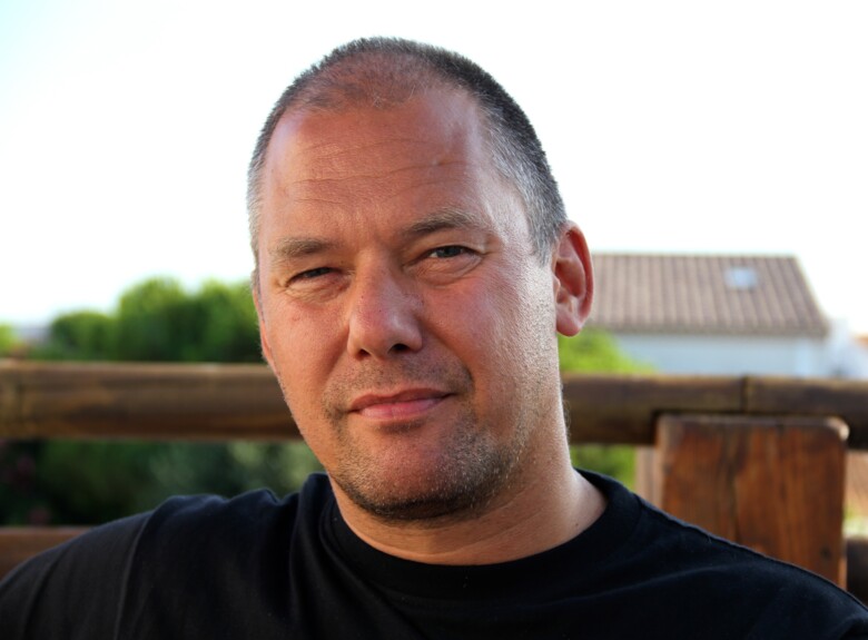 Arnér group - contact and staff | Karolinska Institutet